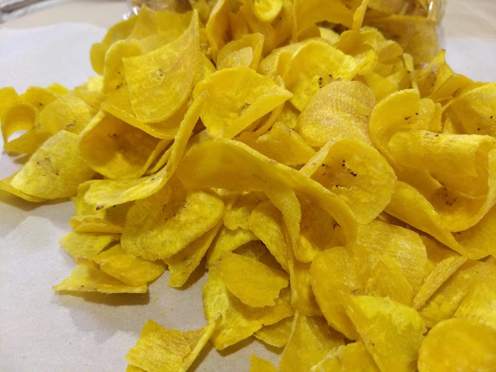 Chifle en Hojuela x 100 gr – Comfrutti